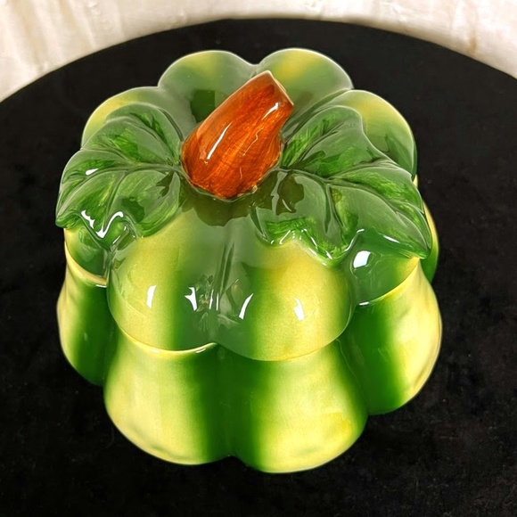 Source Unknown | Accents | Hp Green Squash 2piece Ceramic | Poshmark